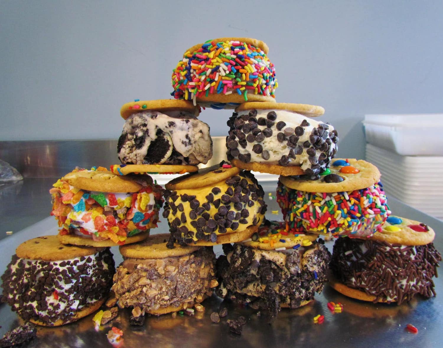 Smusht in Port Washington Serves Up Unique Ice Cream Cookie Sandwiches ...
