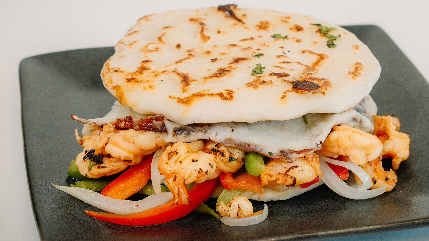 Pupusas City Food Truck – Featuring Their Central American Specialty ...