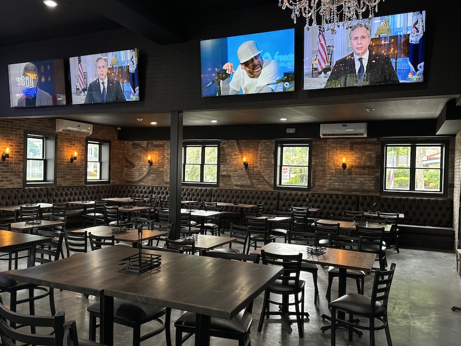 Owner of New Bull Smith’s Tavern in Smithtown is Looking to Create an ...